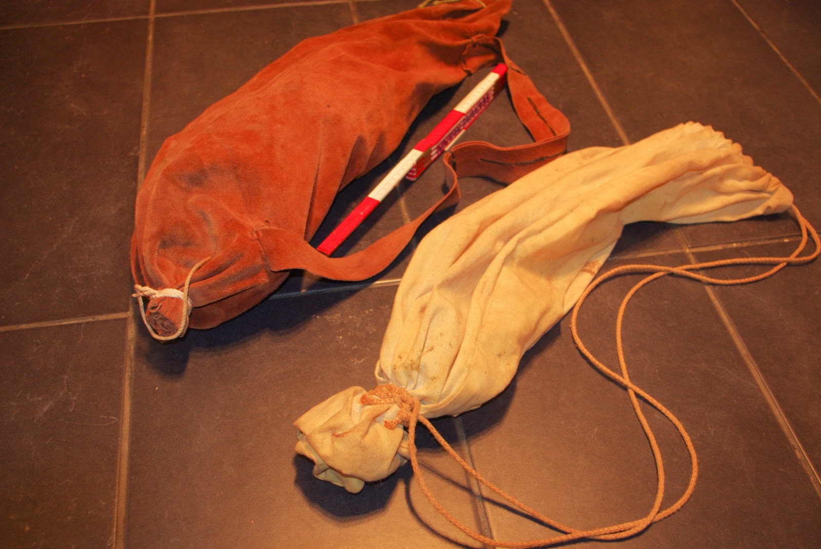 Ready to wear (1640s style): Making a Snapsack (here's one I made earlier)