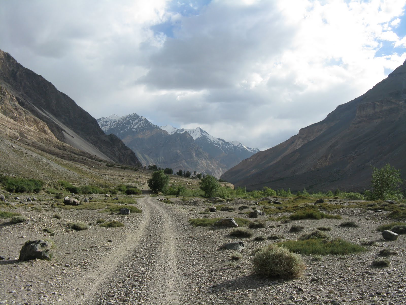 Kurze Sommertour durch Mittelasien: Abfahrt ins Bartang, von Shurali ...