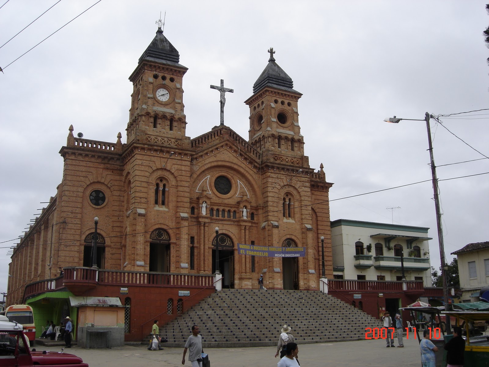 Viajes de Alto Vuelo: Yolombó 450 años