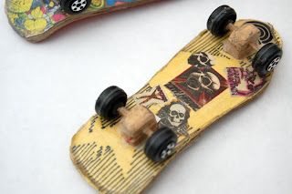 nothing is...: It came from the 80's... D.I.Y. Fingerboards!