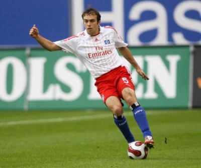 The Best Footballers: Joris Mathijsen plays as a centre back footballer ...