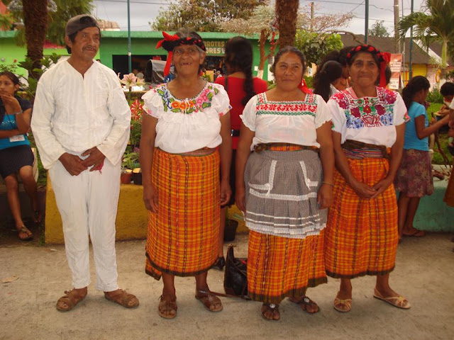 LOS MAMES : Los mames