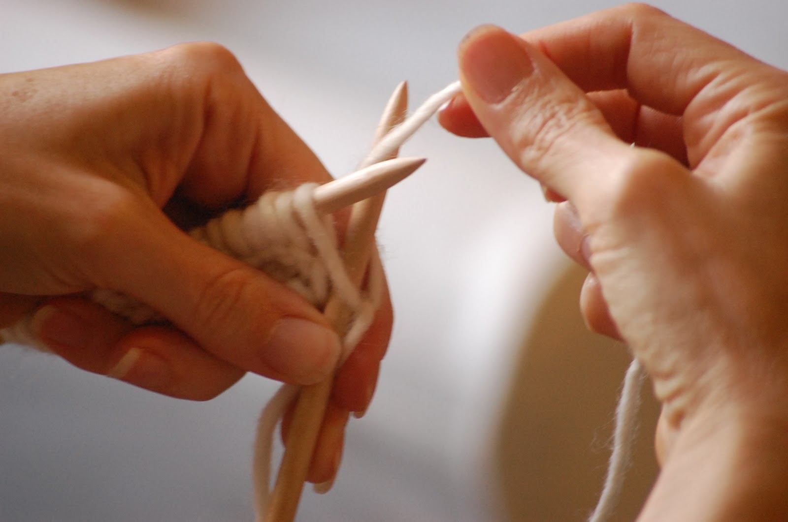 Waldorf Handwork: Teaching children how to knit