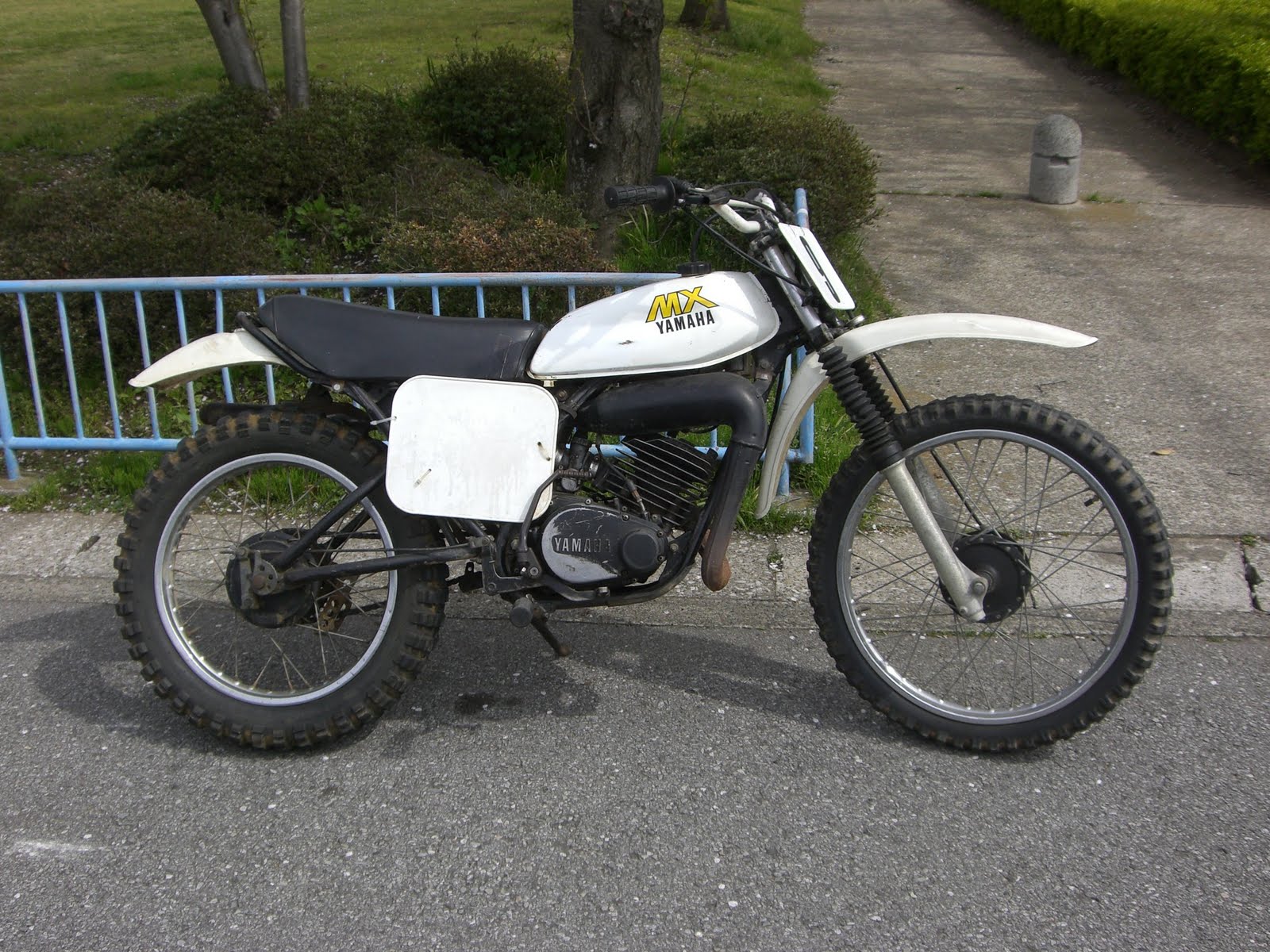 Deluxie: ：*：゜・☆@@YAmAhA 175@@