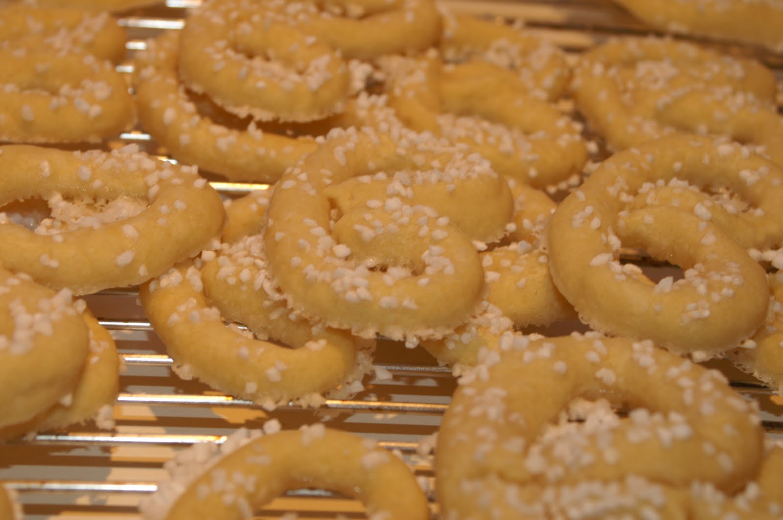 ♥ Baka med Julia & Linn ♥: Kringlor!