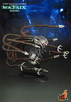 Mech In Arms: Hot Toys Matrix Coming Soon!!