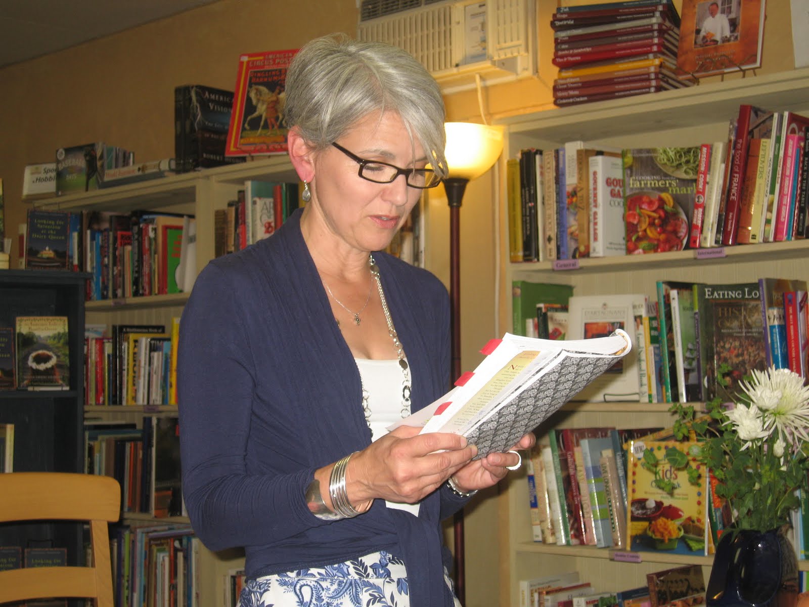 Booking Mama: Visit to Aaron's Books & Susan Gregg Gilmore
