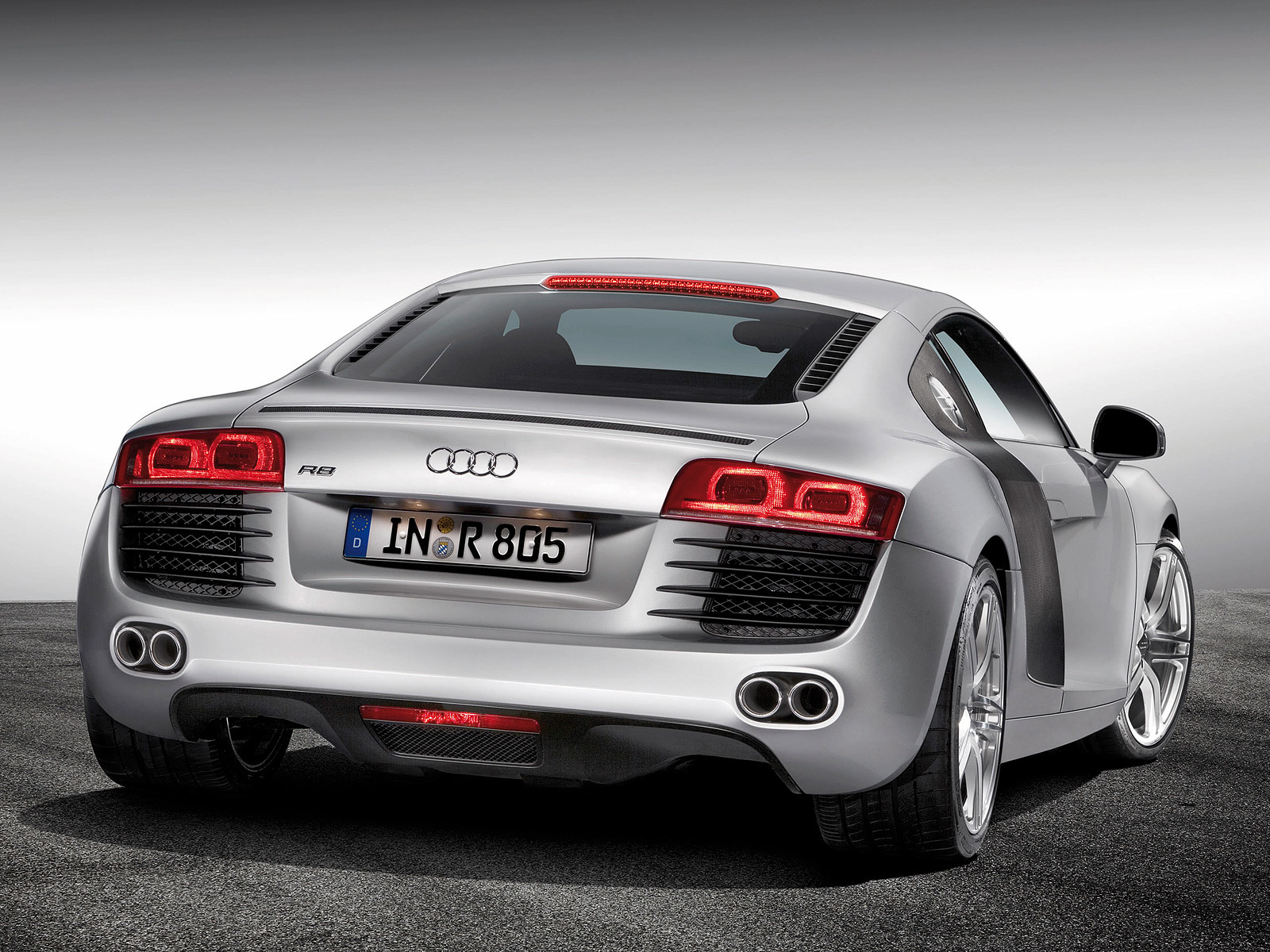 Audi photo galleries: Audi R8 silver