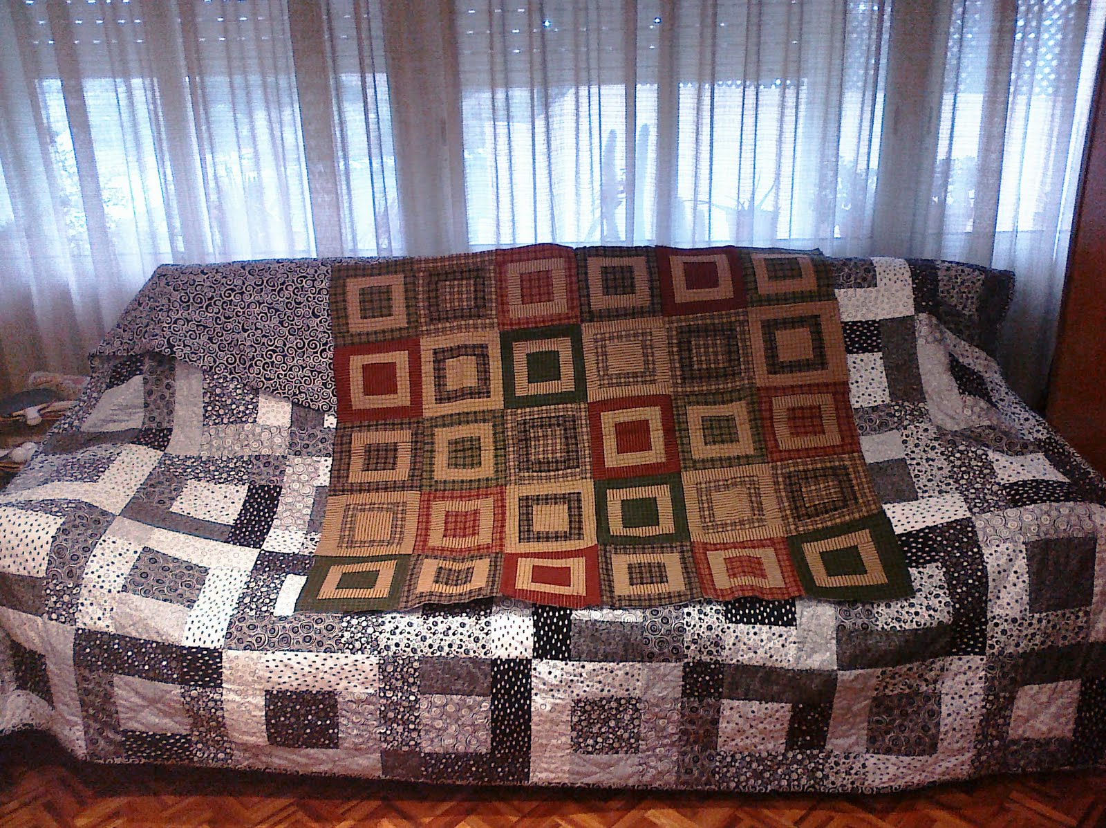 Concha: COLCHA EN BLANCO Y NEGRO TERMINADA!!!!!!!!!!!!