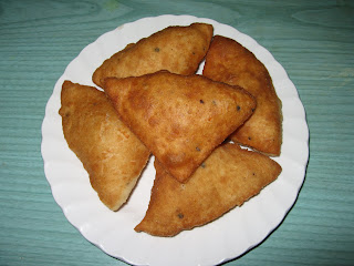 Chachi's Kitchen: Mandazi - Coconut Bread (Mahamri)