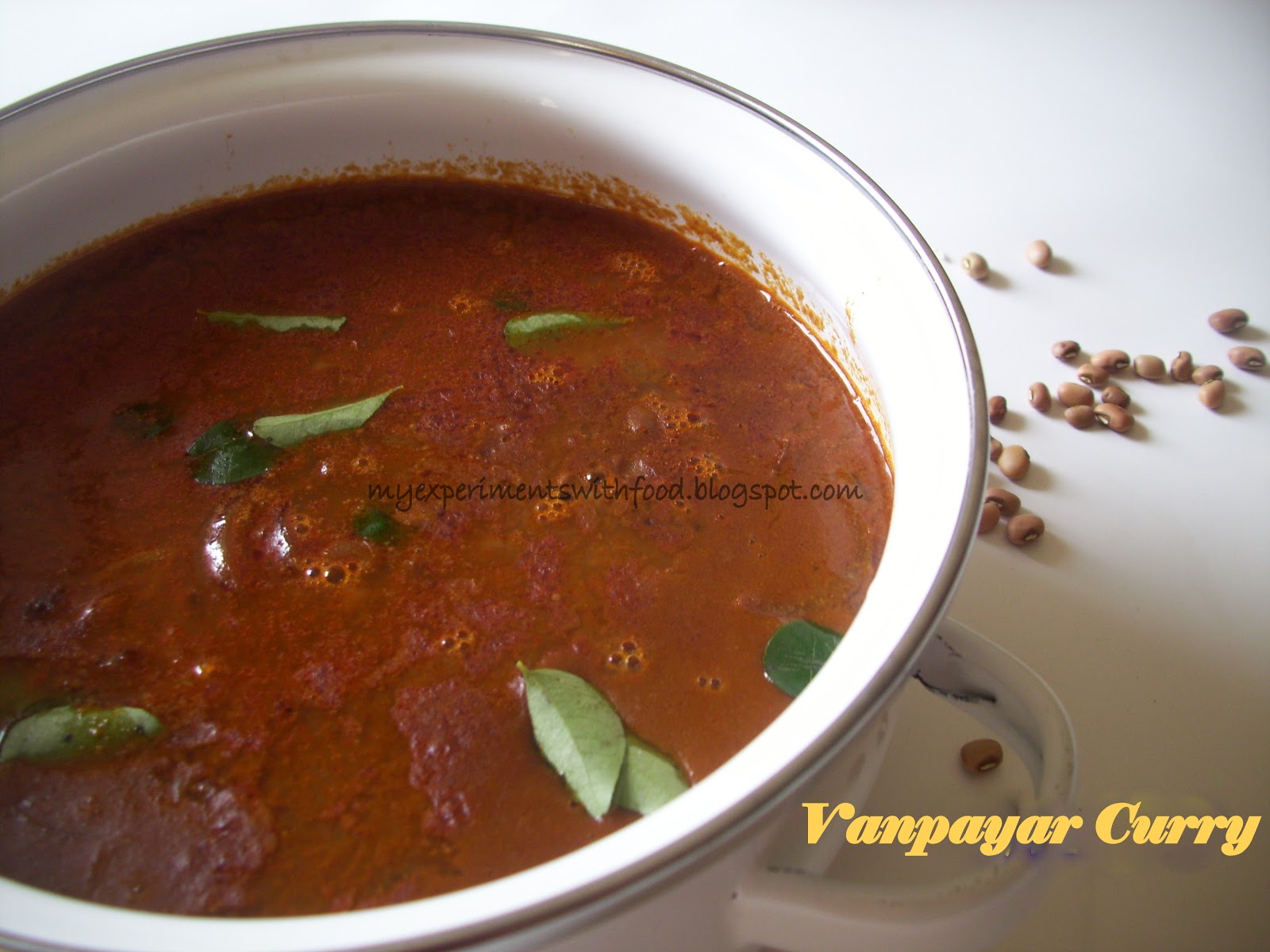 My Experiments With Food: Van Payar Curry/Black Eyed Beans Curry