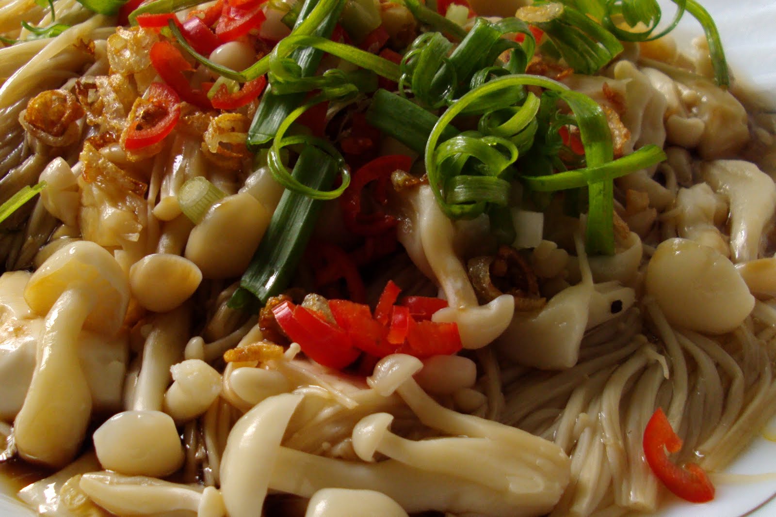 Steam Tofu with Enoki and Beech Mushrooms