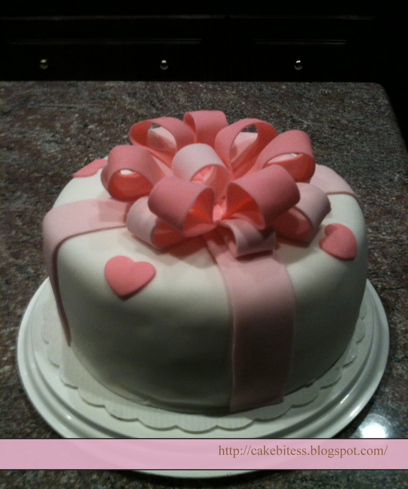 Cake Bites: Pink Bow Cake