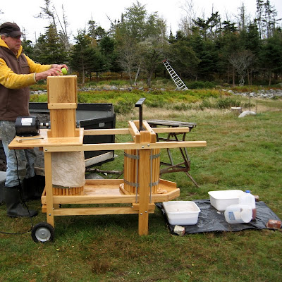 Nova Scotia Island Journal: Making cider