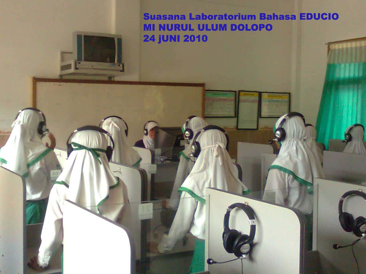 LABORATORIUM BAHASA EDUCIO MADIUN: Pemasangan Lab Bahasa EDUCIO di MI ...