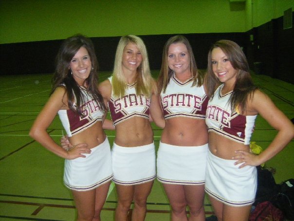 Texas State Cheerleaders Like Their Shorts Tight texas-state-cheerleaders-like-their-shorts-tight