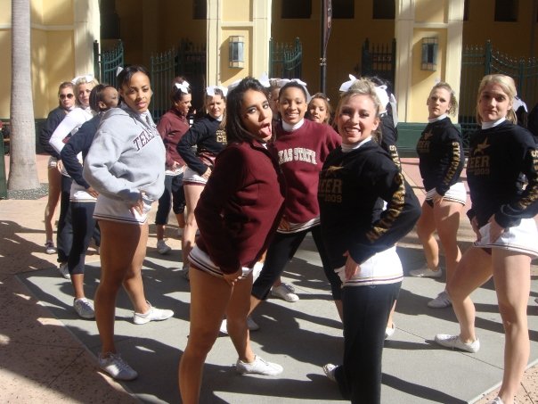 Drakesdrumuk Texas State Cheerleaders Like Their Shorts Tight drakesdrumuk-texas-state-cheerleaders-like-their-shorts-tight