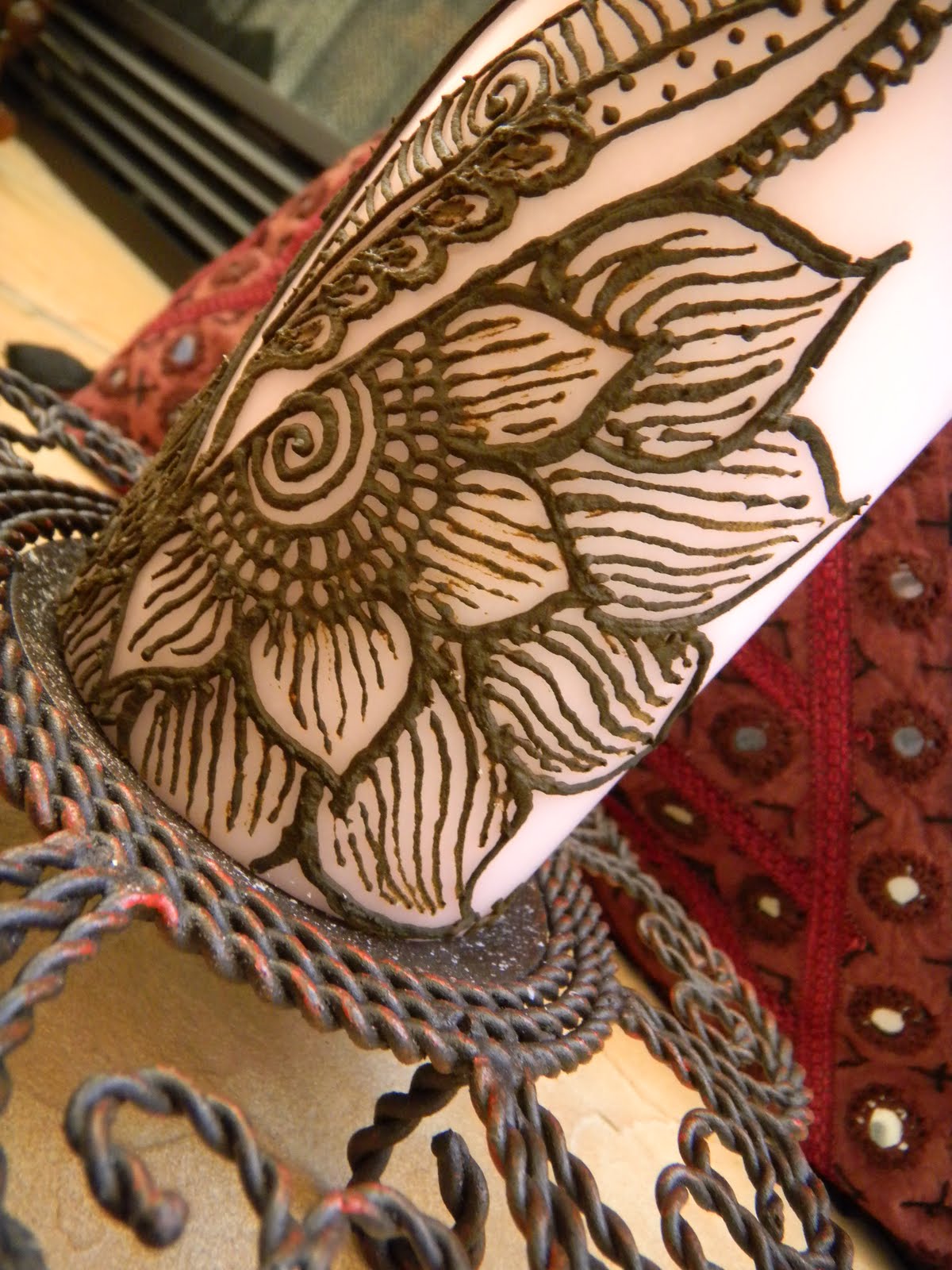 Henna Swirls