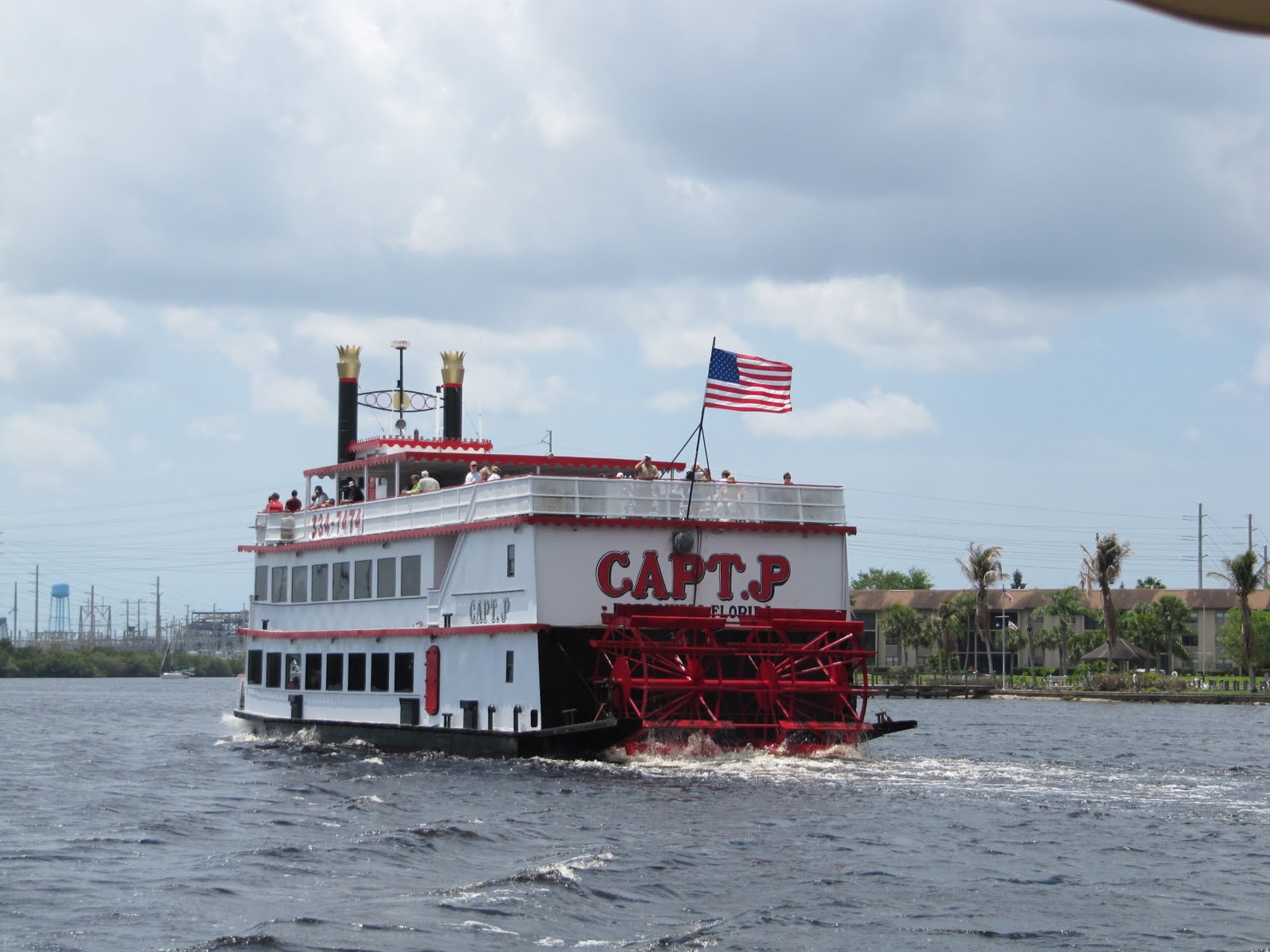 Salt Shaker on the Loop: A few pics of Tarpon Point Marina to Port La ...