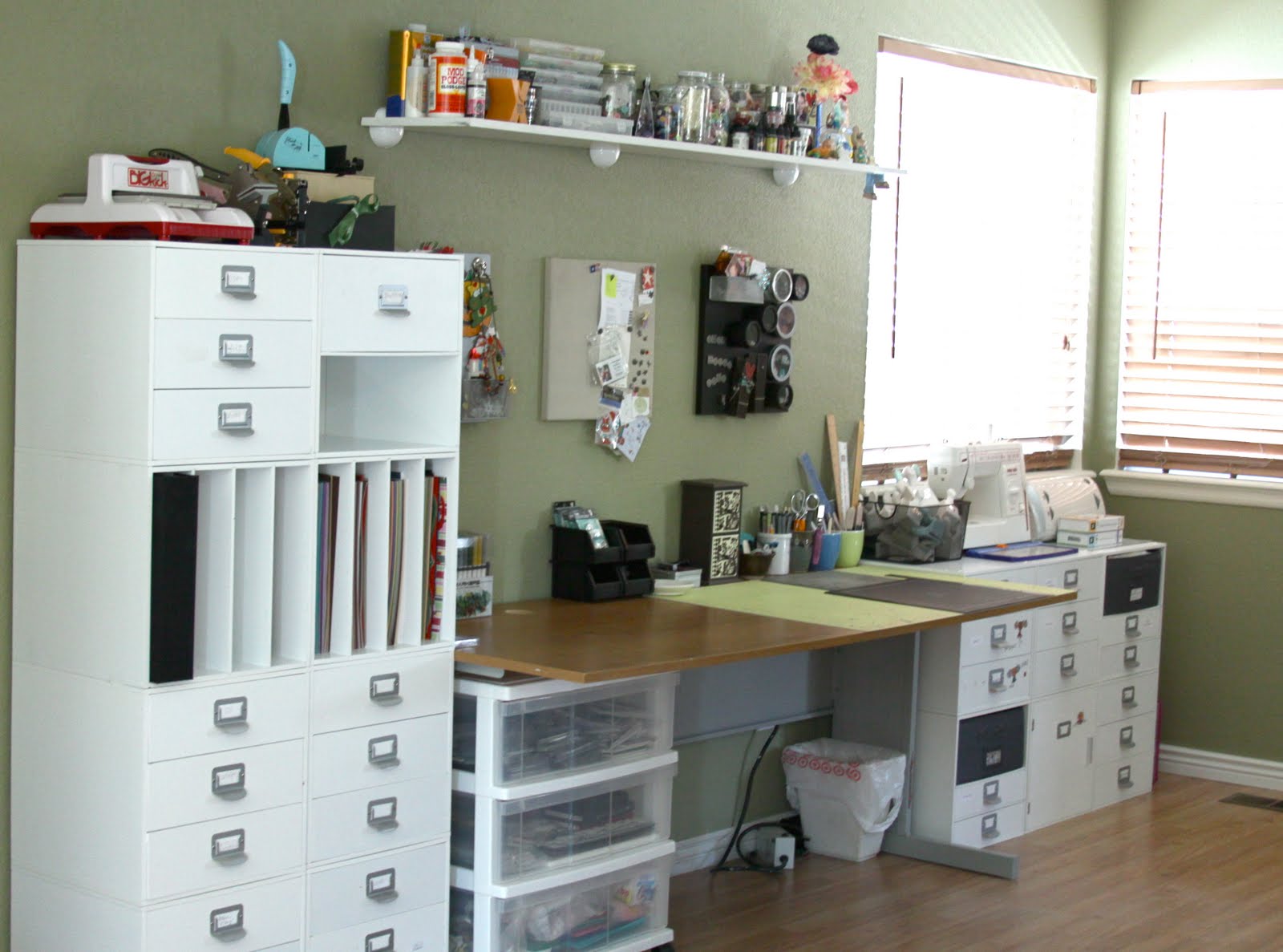 Scrappin' Sports & More: My Scrap Room!