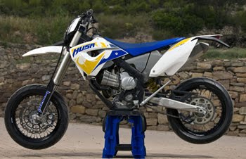 motorcycle: MOTORCYCLE HUSABERG FS570 2011