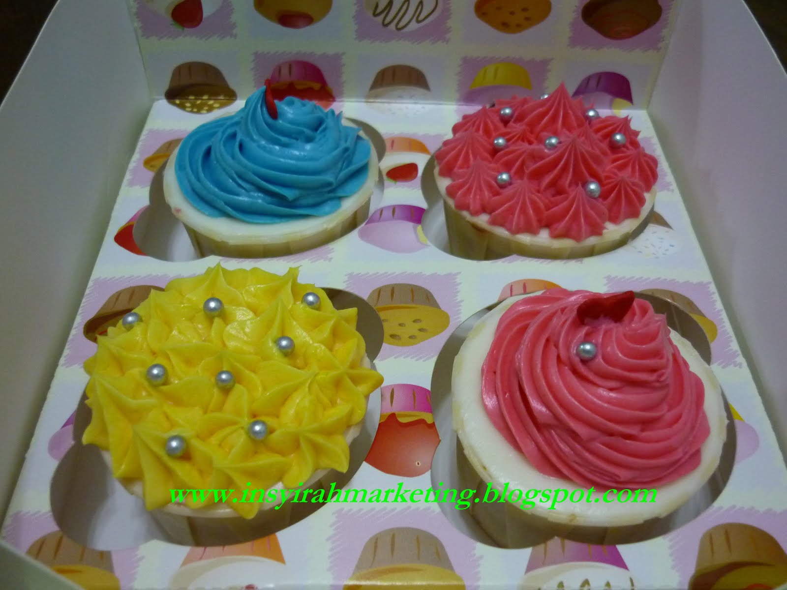 Chocolates for All: KOLEKSI KEK CAWAN COMEL