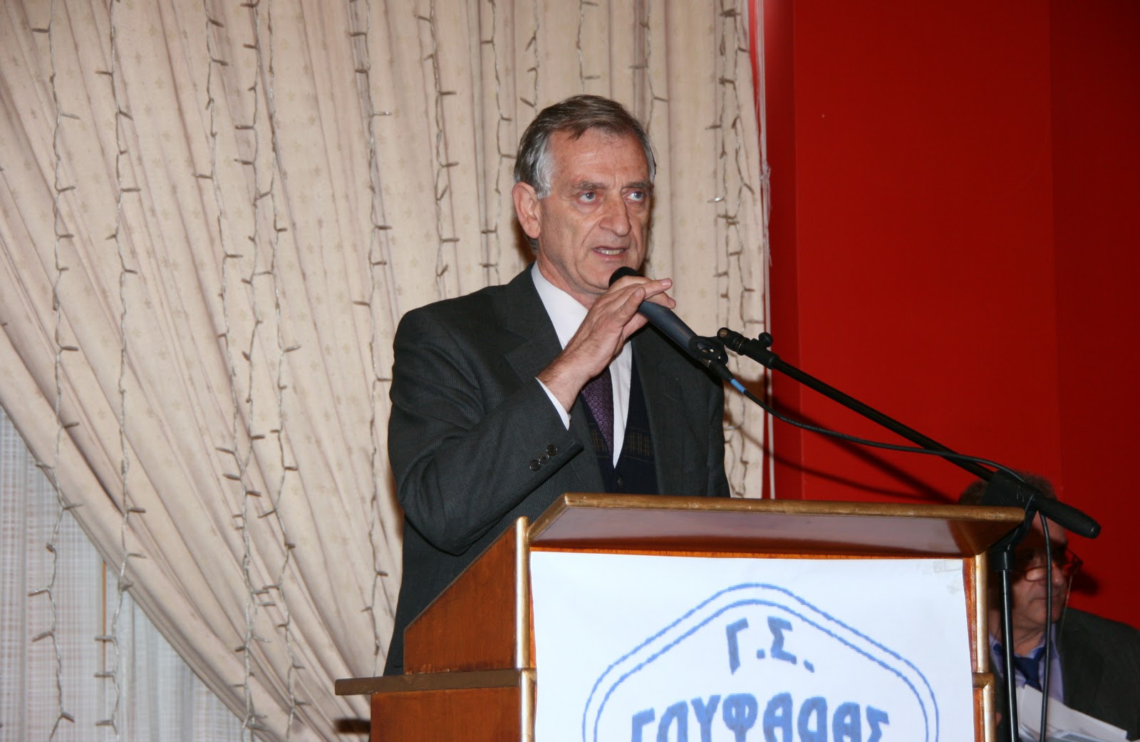 Γ.Σ.Γλυφάδας ΣΤΙΣ 23/1/2011 ΕΚΟΨΕ ΤΗΝ ΠΡΩΤΟΧΡΟΝΙΑΤΙΚΗ ΒΑΣΙΛΟΠΙΤΑ ...