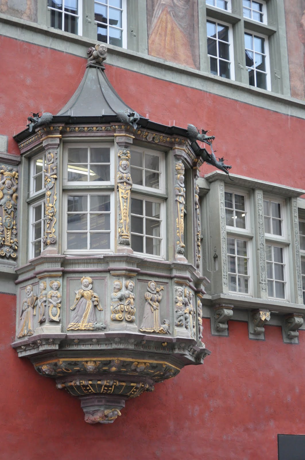 1000+ images about Oriel Windows on Pinterest | Prague, Stone houses ...