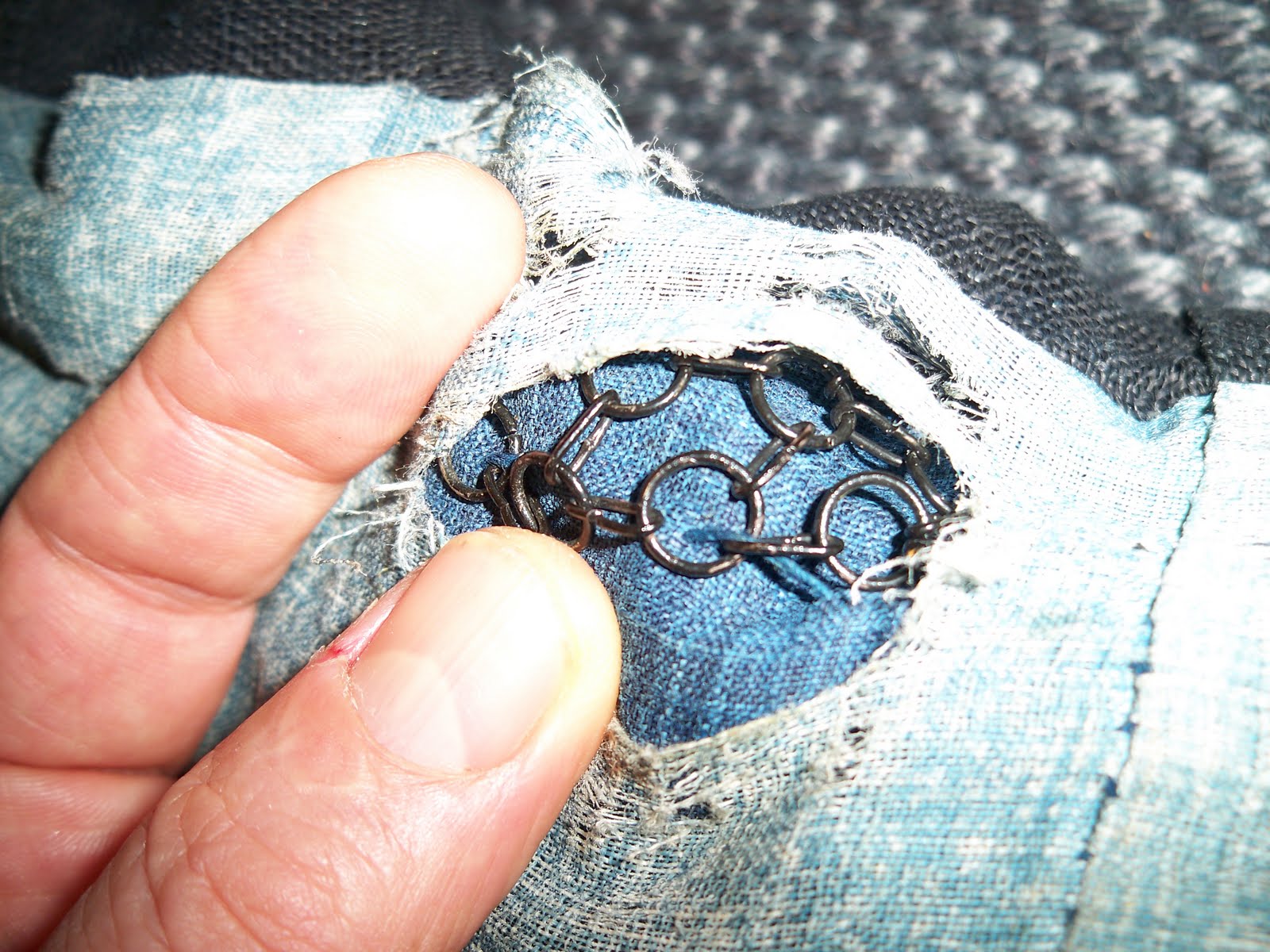 samuraiantiqueworld.com: Japanese (samurai) chainmail armor "kusari gusoku"