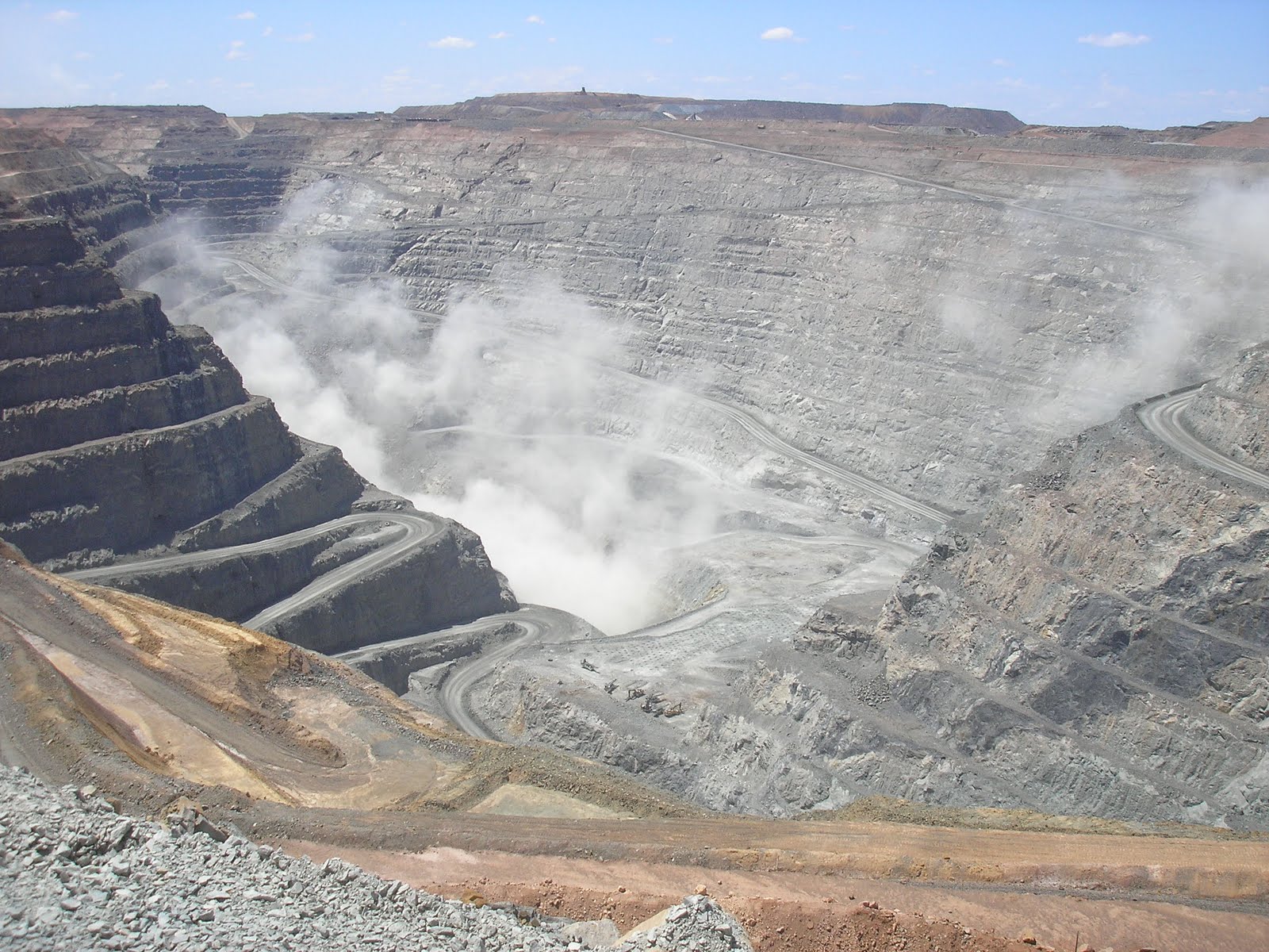 Whereiswitchwae?: Super pit blast