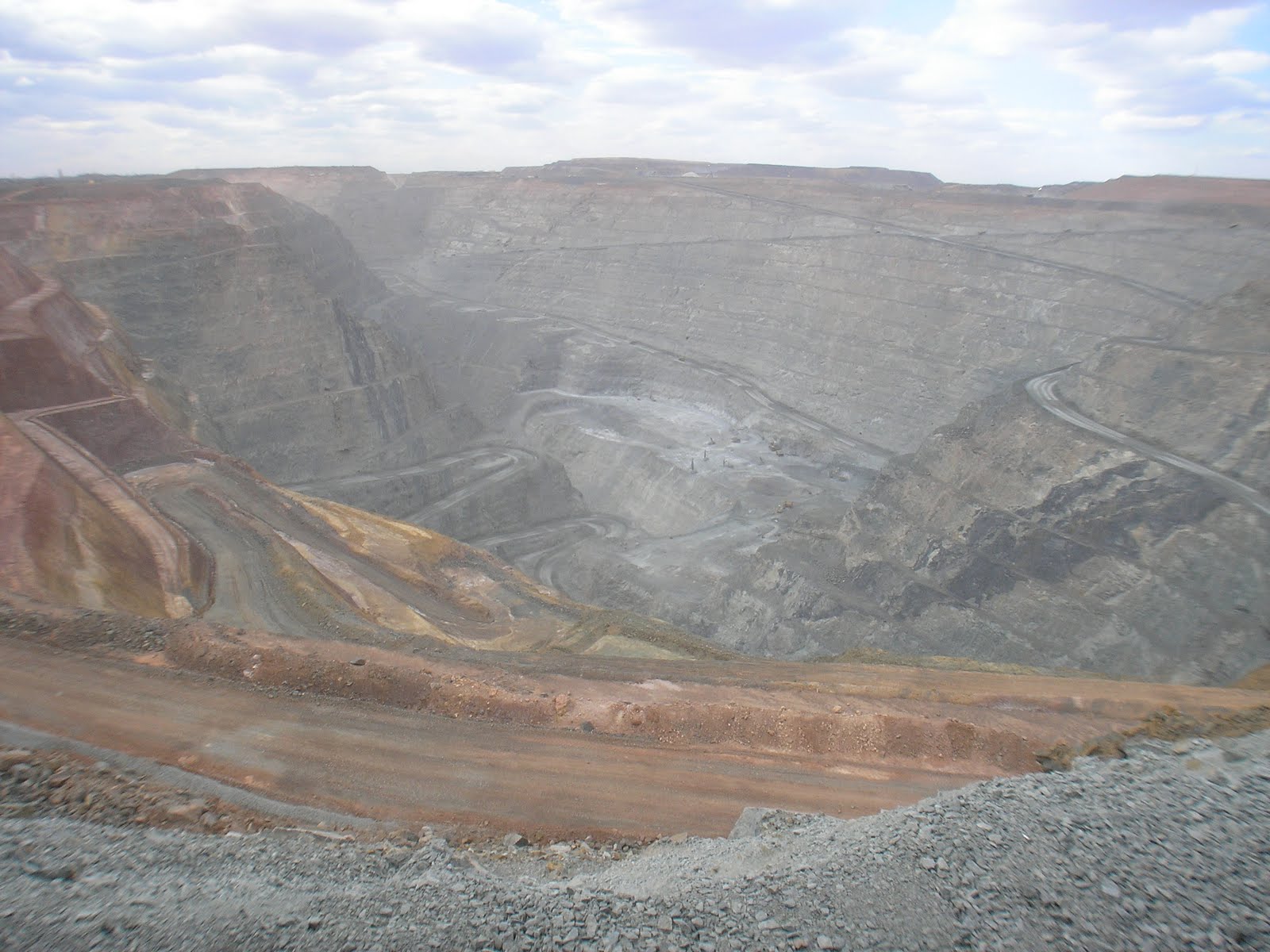 Whereiswitchwae?: Super pit blast