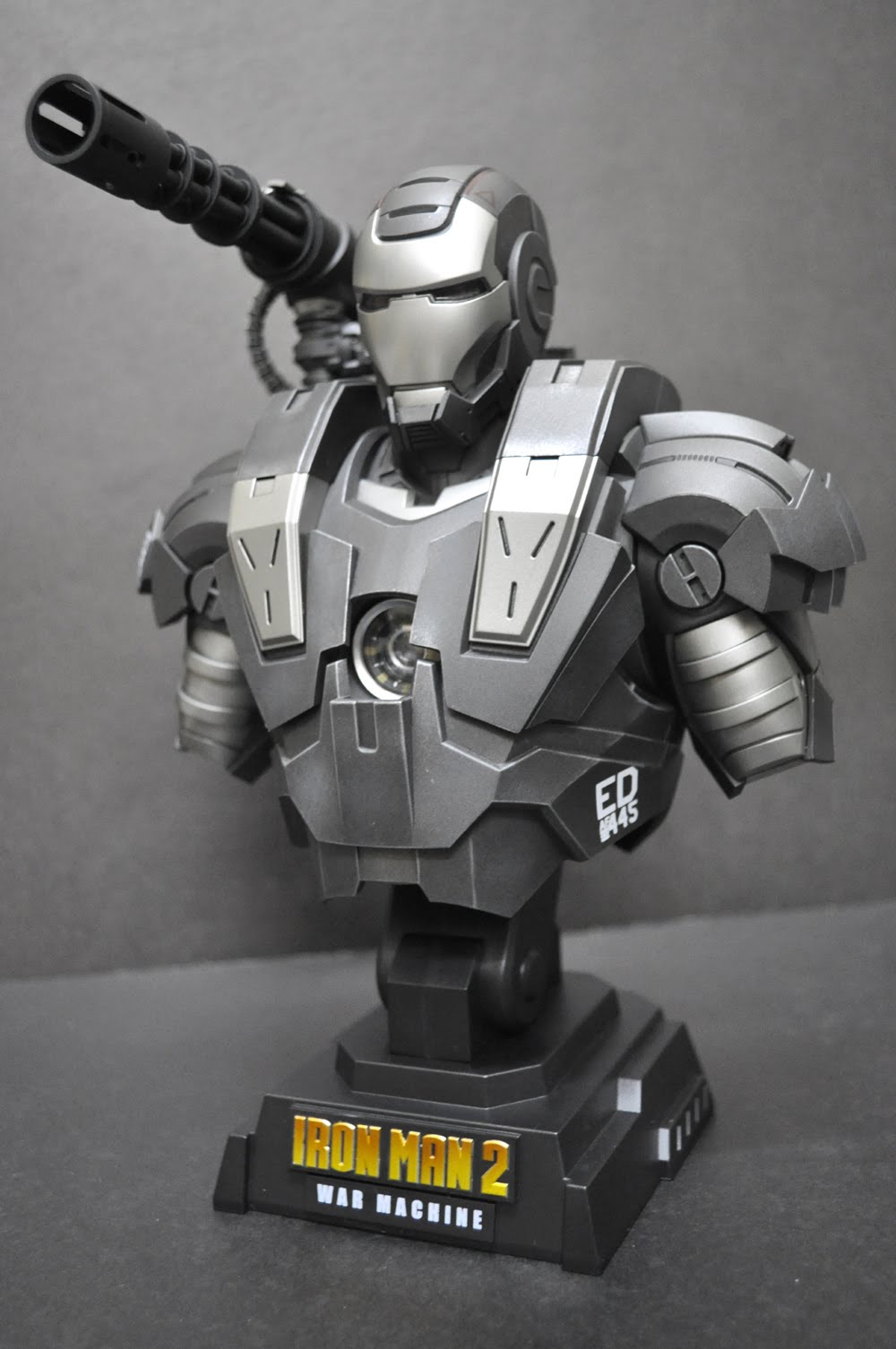BIG DADDY TOYS: HOT TOYS : 1/4 War Machine Bust