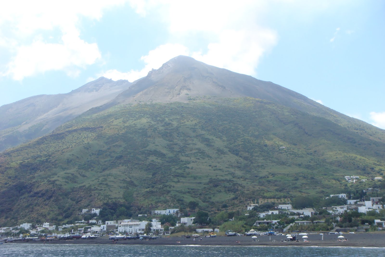Living in EcstaSea: Stromboli....The Oldest Lighthouse