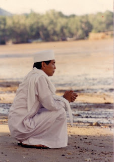 Muhammad SAW Lover's: KH. AHMAD ASRORI AL-ISHAQI (Eksistensi tarekat ...