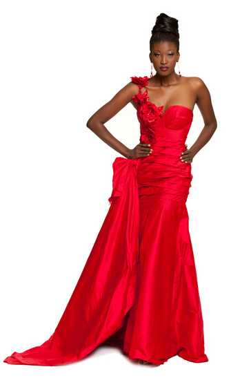 Photo of Jurema Ferraz Miss Universe Angola 2010 in Official Evening ...