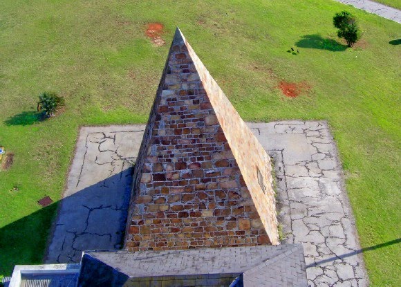 Port Elizabeth Daily Photo: Pyramid aerial view