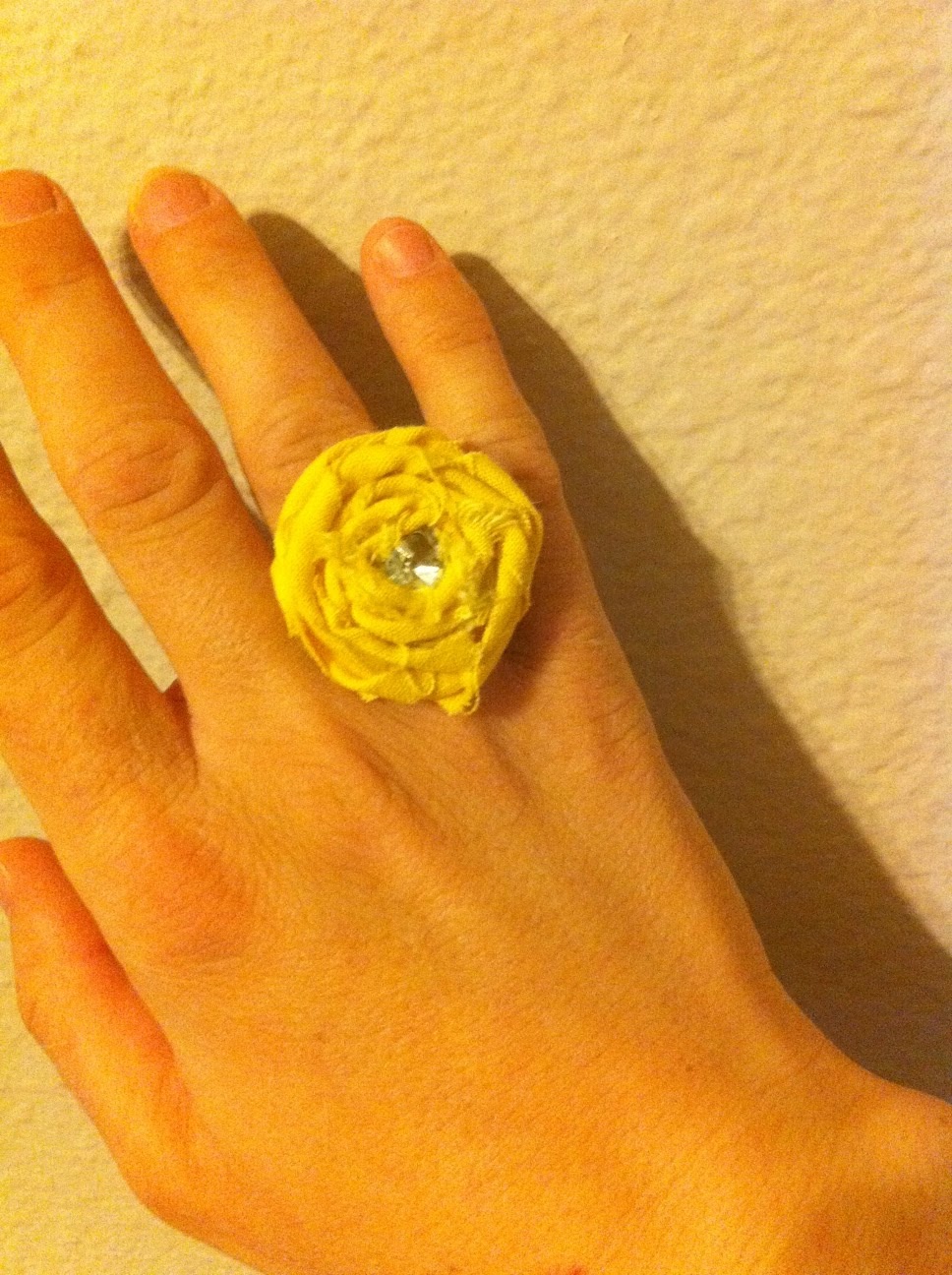 Craft. Fasion. Design. Inspiration | Waking Lucia: Cosas Amarillas ...