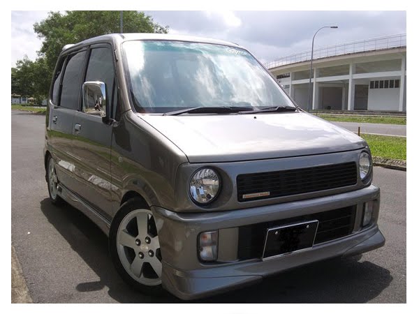 Farhan Was Here Just Now: Perodua Kenari Custom Daihatsu Move Look Like