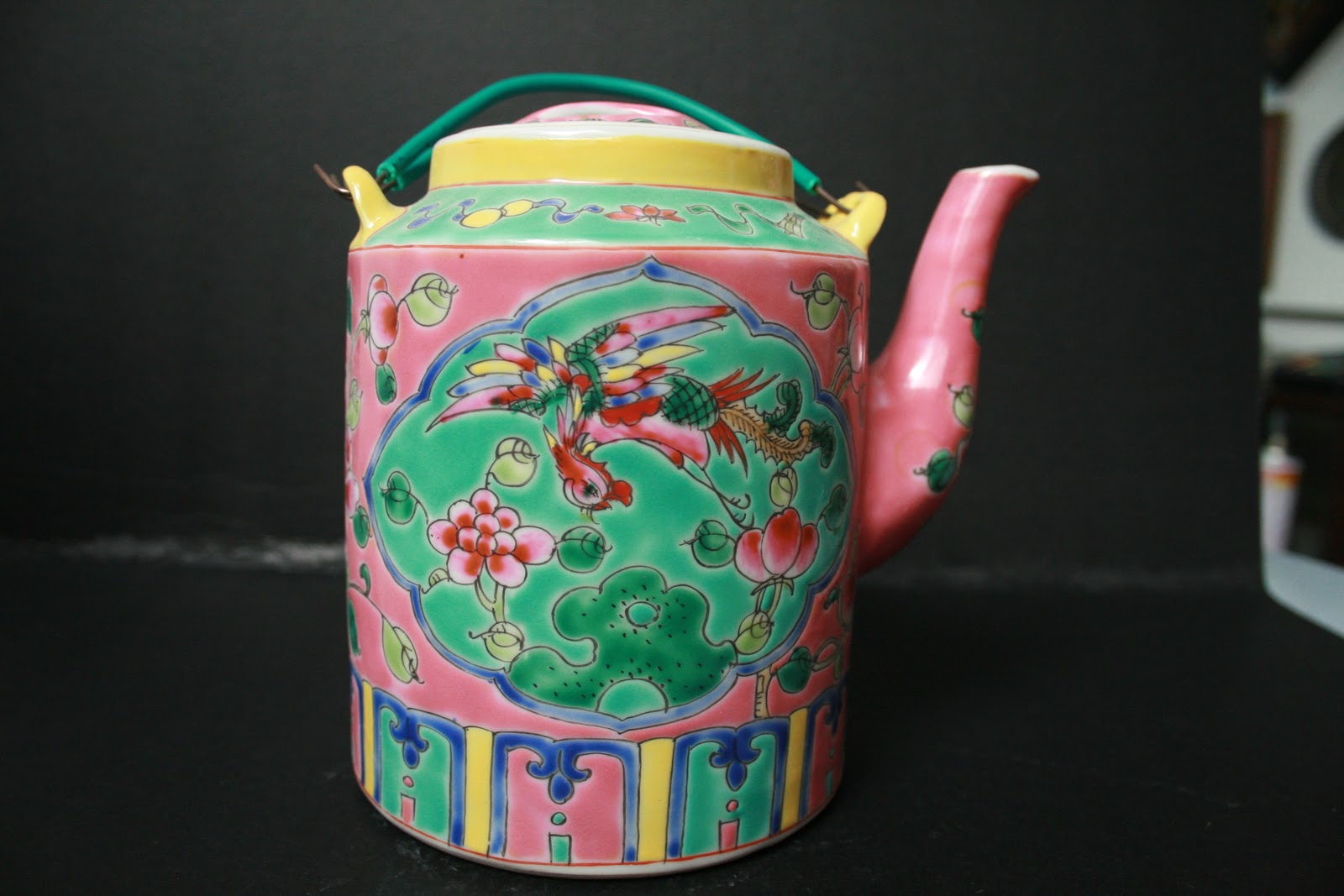 antique1972: Nyonya Series - Tea Pot