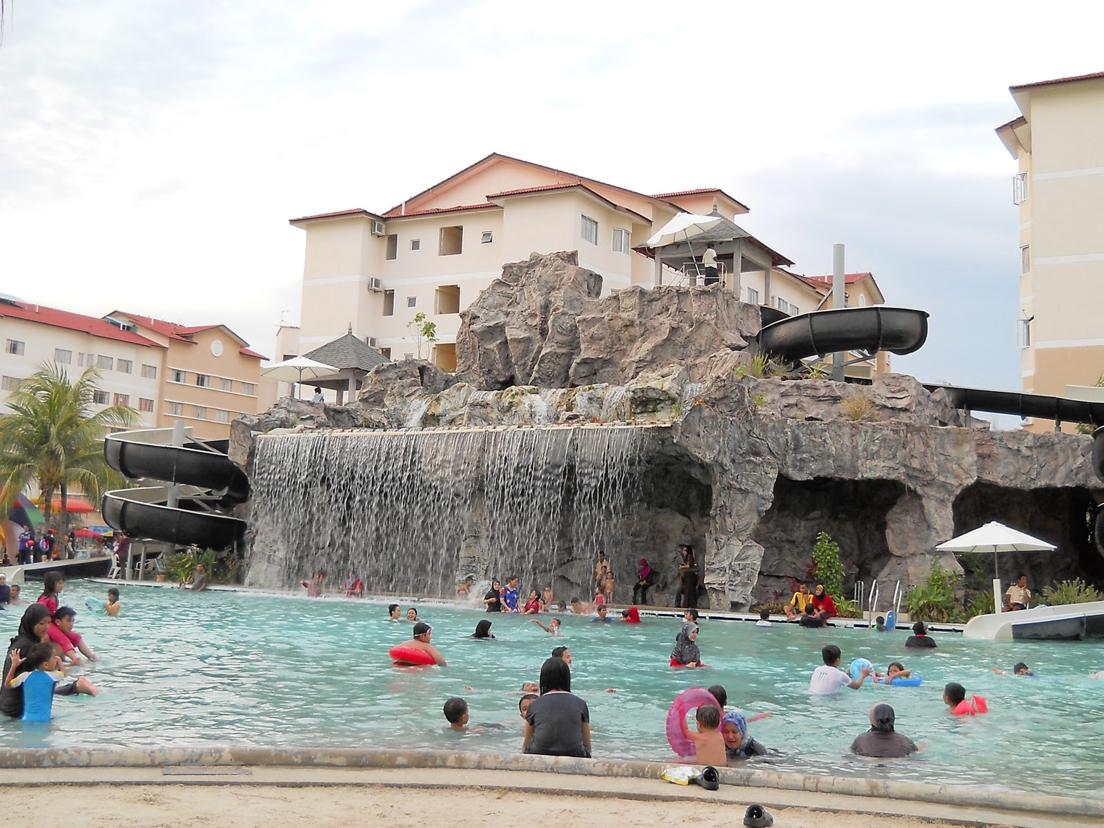 Tiara Beach Resort (Apartment Suite)