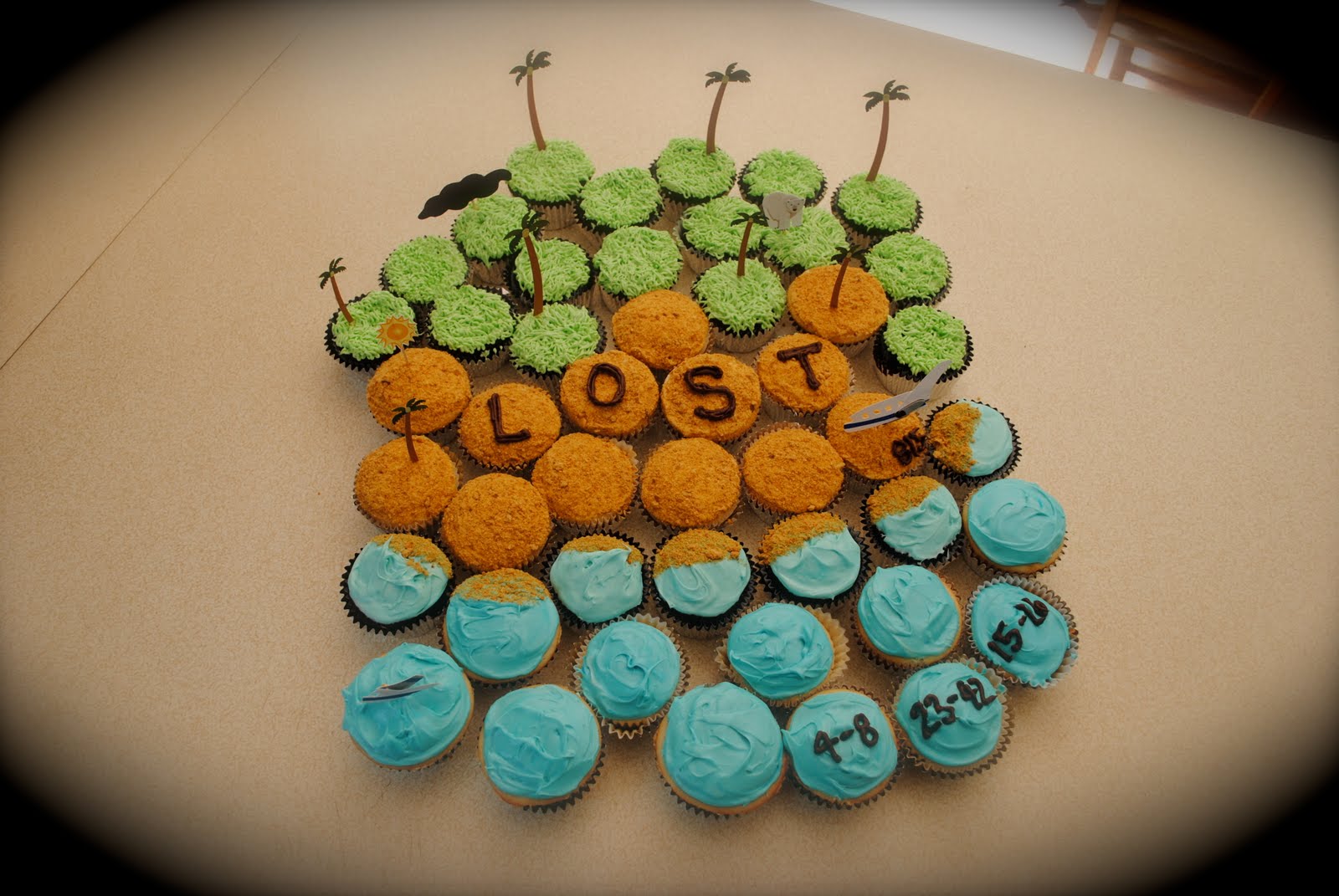 Sweet 23 Cupcakes: LOST Series Finale Cupcakes