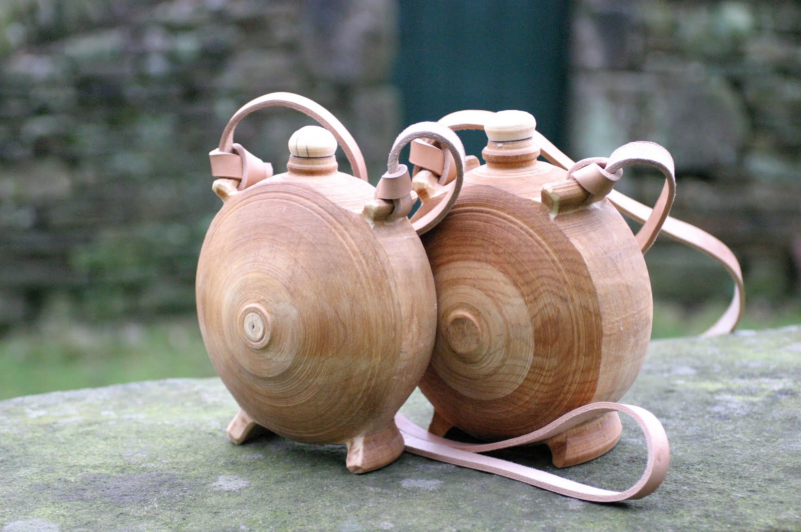 A Woodsrunner's Diary: Wooden Water Flasks.
