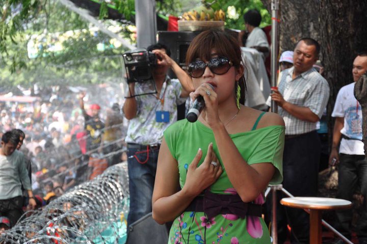 Myanmar Singers Hot Performance At Mandalay Alpine Thingyan Stage ...