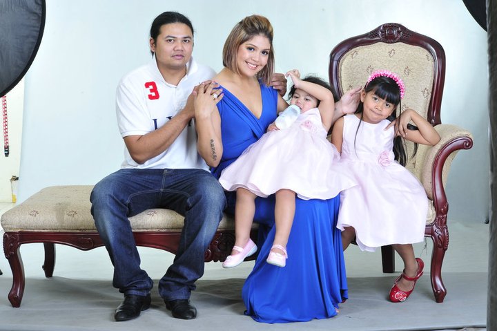Myanmar Former Model Girl, Smile's Family Photos | Myanmar Celebrity ...
