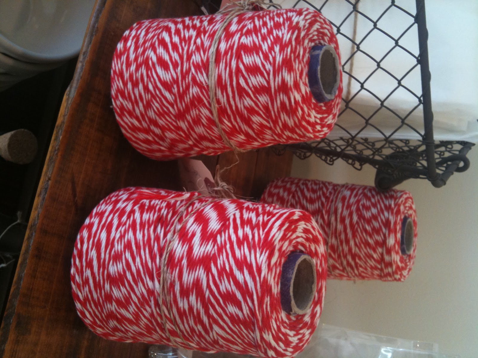 daily pleasures: Gift Guide: Creative Gift Wrapping Ideas