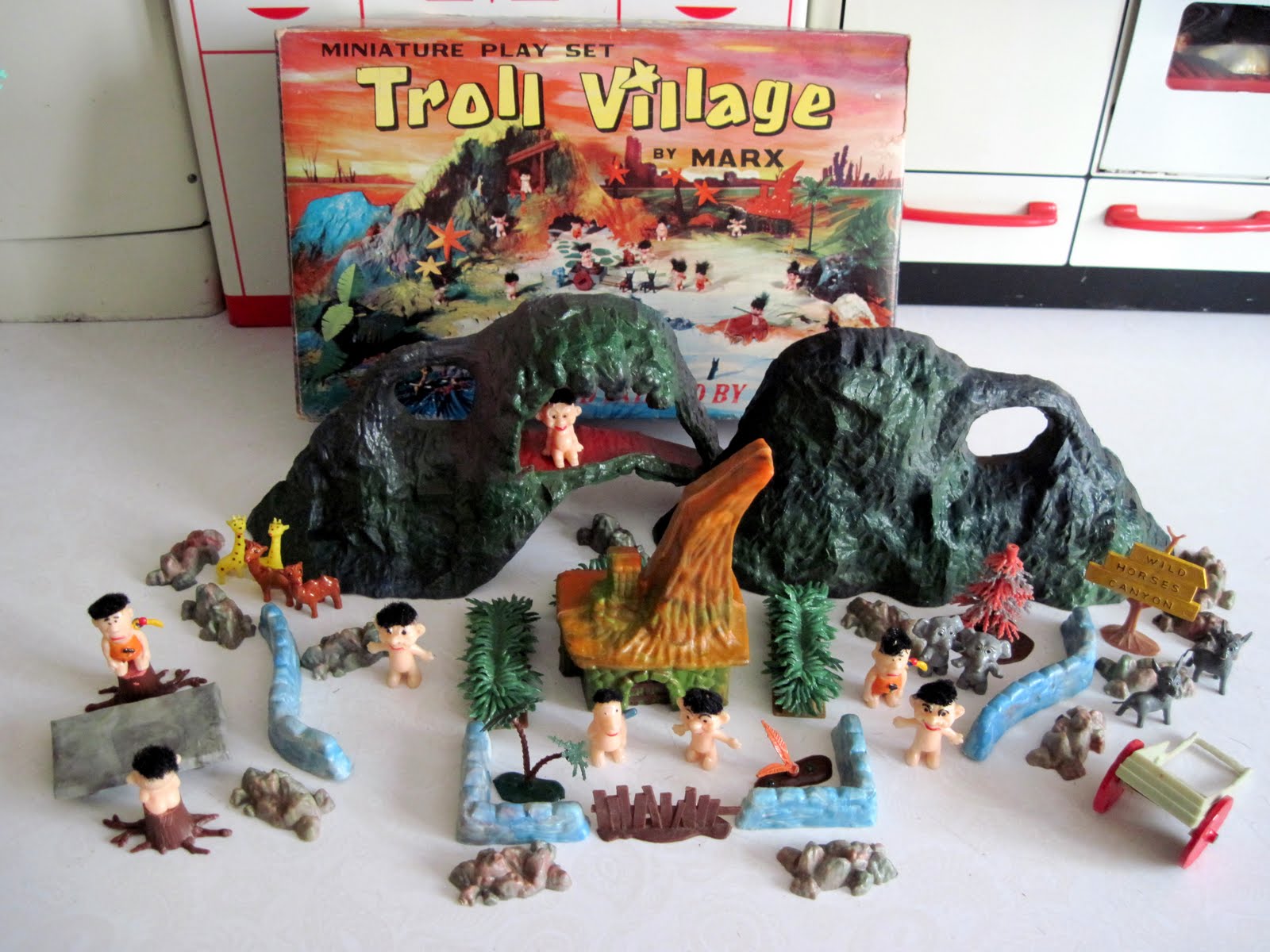 Tracy's Toys (and Some Other Stuff): Marx Troll Village