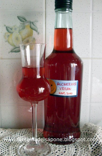 La Regina del Sapone: alchermes vegan