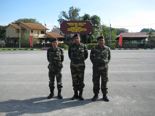 12 SKUADRON SEMBOYAN DIRAJA ASKAR WATANIAH: GAMBAR KENANGAN PEGAWAI ...