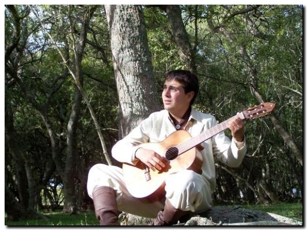 German Montes "cantor criollo"