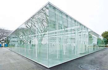 Greenglasswonders: Glass Workshop Building in Tokyo – Light as Air